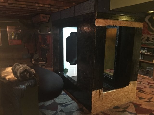 1600 Gallon Bioshock Octopus Aquarium! | MonsterFishKeepers.com