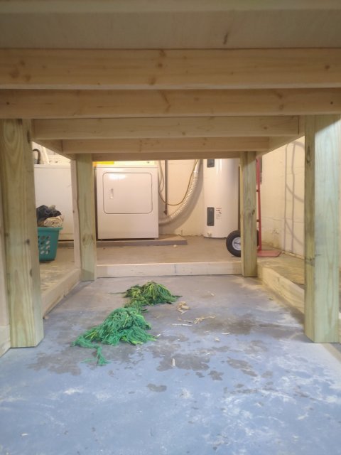 Custom 4x8 FT Tank! | MonsterFishKeepers.com